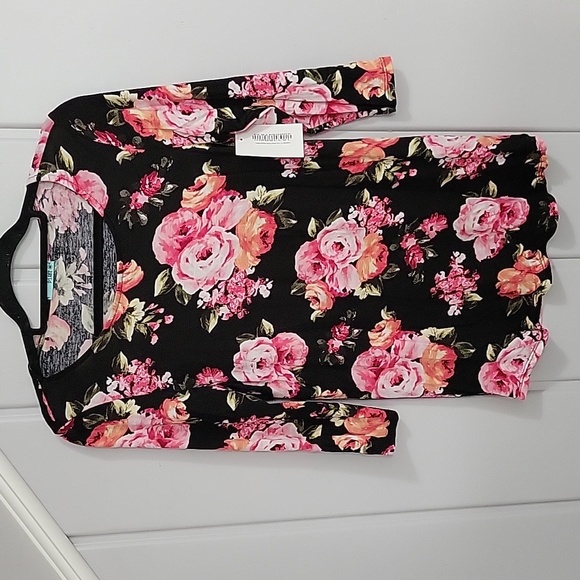 P.S. Kate | Tops | Nwt Ps Kate Hold Me In Your Arms Floral Blouse ...